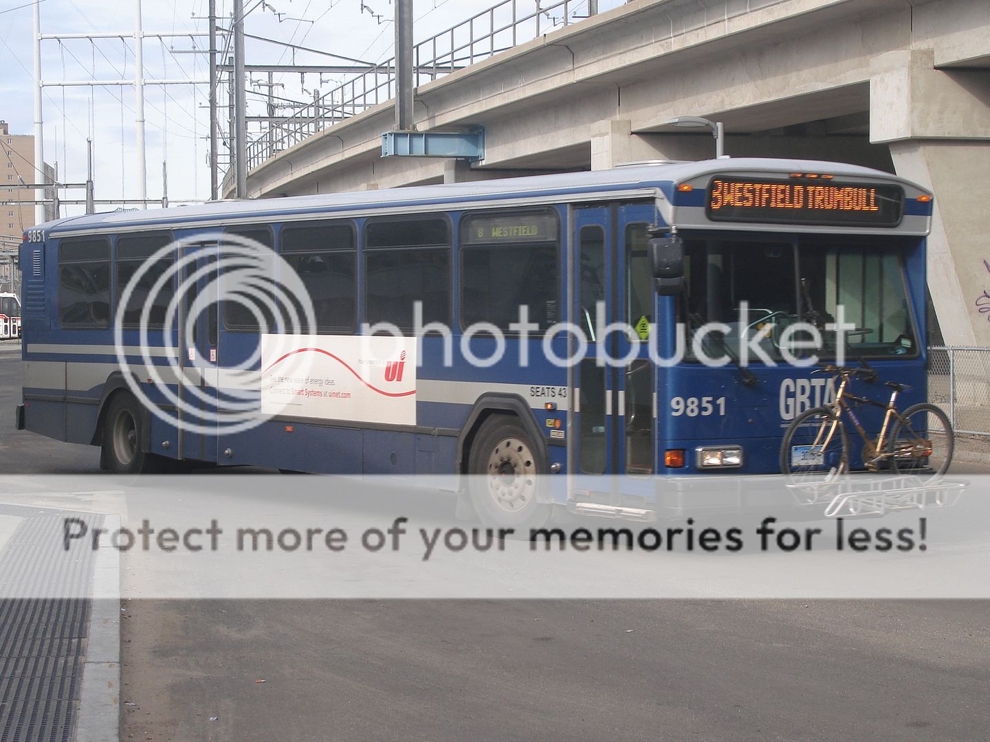 GBTA (Gretater Bridgeport Transit Authority) 9851 Photo by Dekatyou ...